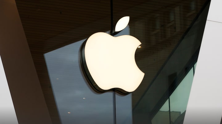Apple: Hey Siri, Let's Get Apple's AI Strategy Back on Track | Morningstar