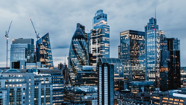 FTSE 100 Outlook: When Will the UK Index Hit 11,000 Points ...