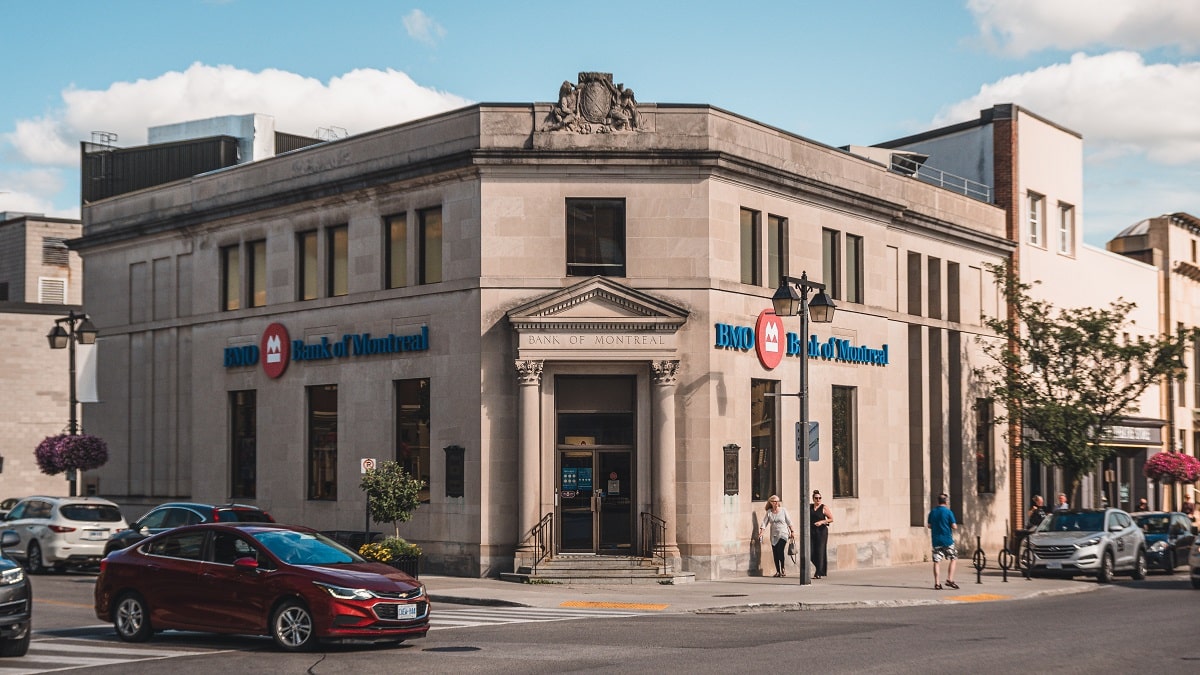 2 Undervalued Canadian Bank Stocks | Morningstar Canada